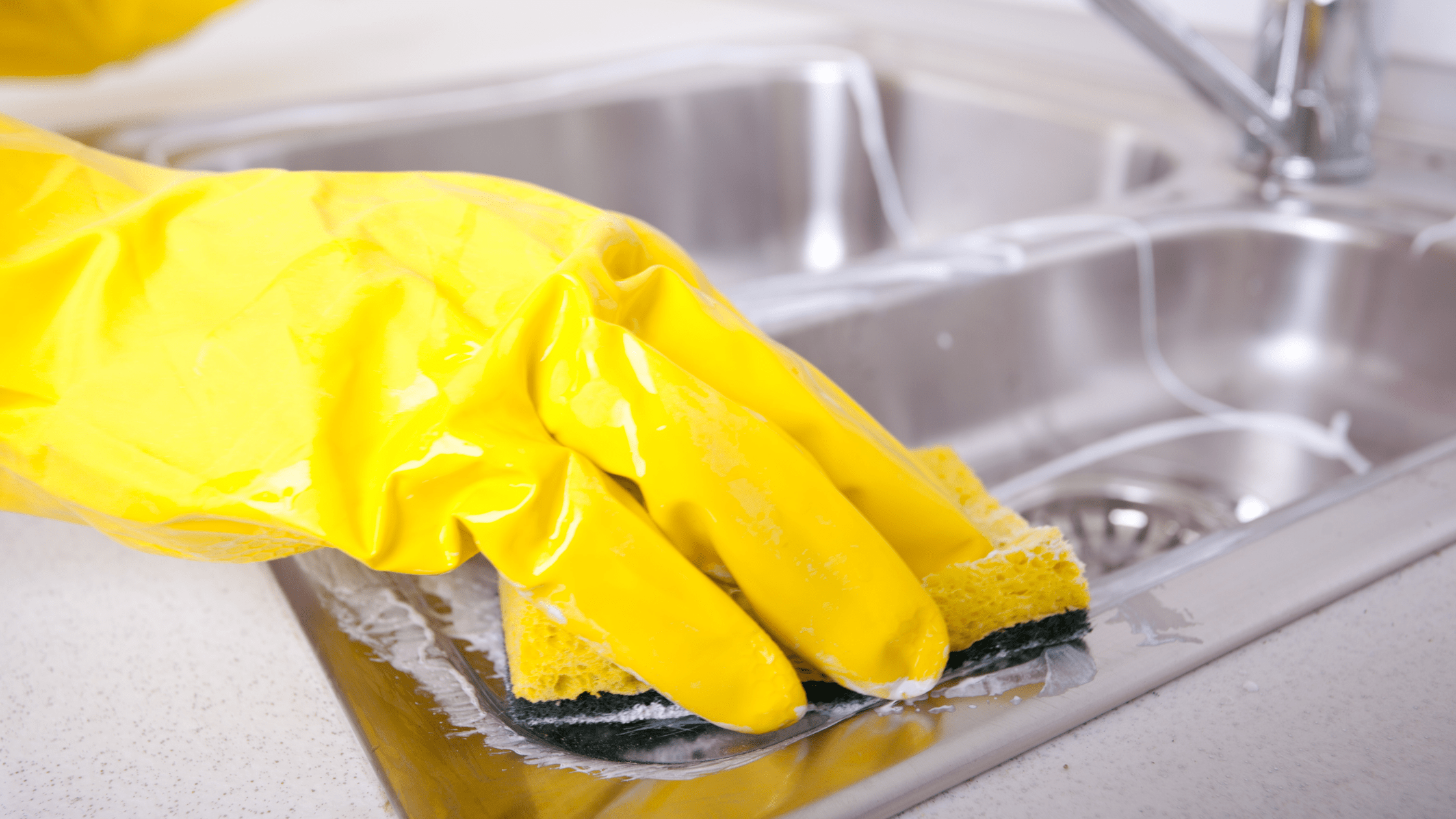 What's Included in a Home Deep Cleaning Service?